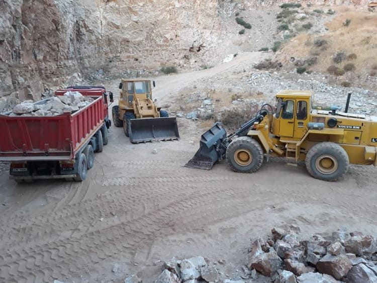 ΛΑΤΟΜΕΙΟ ΑΔΡΑΝΩΝ ΥΛΙΚΩΝ ΕΤΟΙΜΟΥ ΣΚΥΡΟΔΕΜΑΤΟΣ ΣΙΦΝΟΣ | ΚΟΡΑΚΗ - City ...